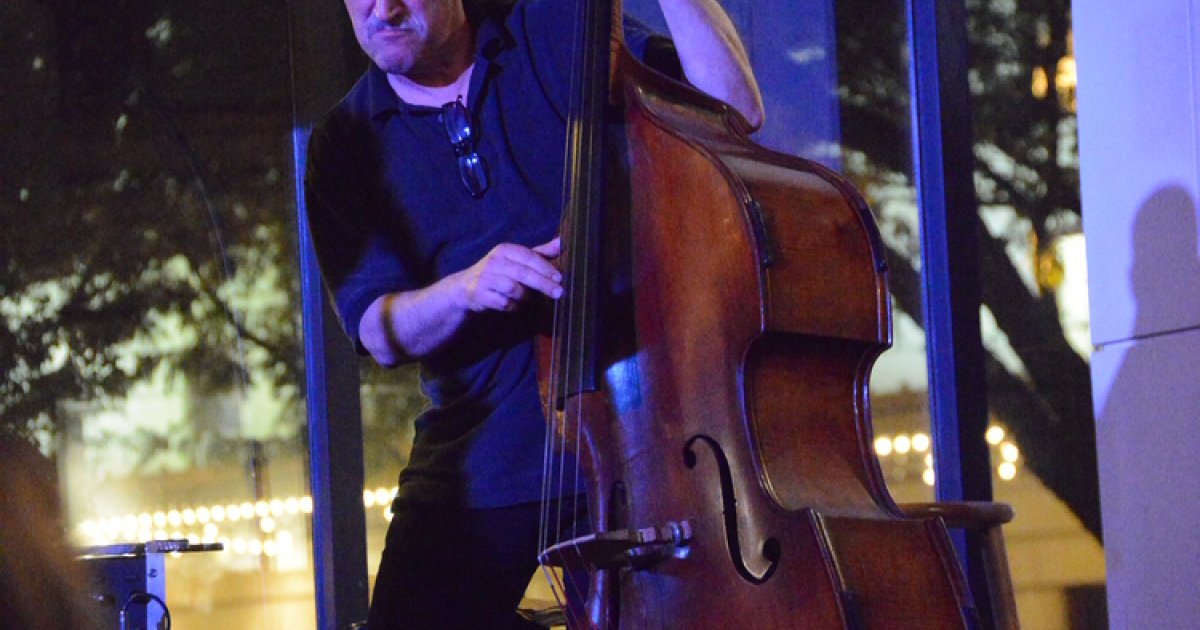 Hey, Mr. Bass-Man! Berklee Prof. Bruce Gertz lays it down. | AFT ...